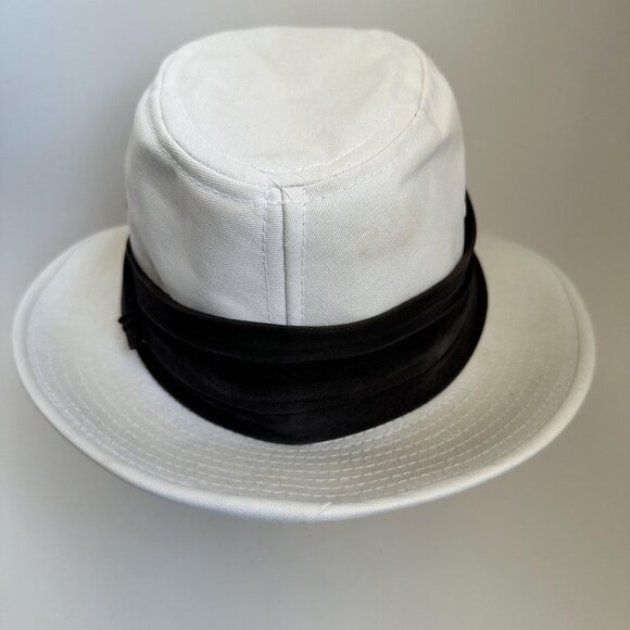 Disney | Accessories | The Walt Disney Company Fedora Hat Size M White ...